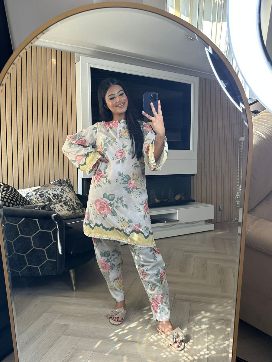 VANYA 2 piece suit - printed Floral U5-A3 – Zee Boutique